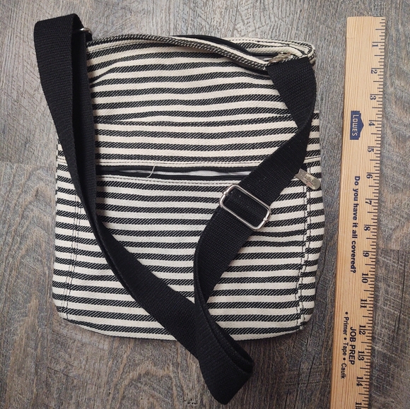 thirty-one | Bags | Thirty One Black White Stripe Crossbody Bag | Poshmark